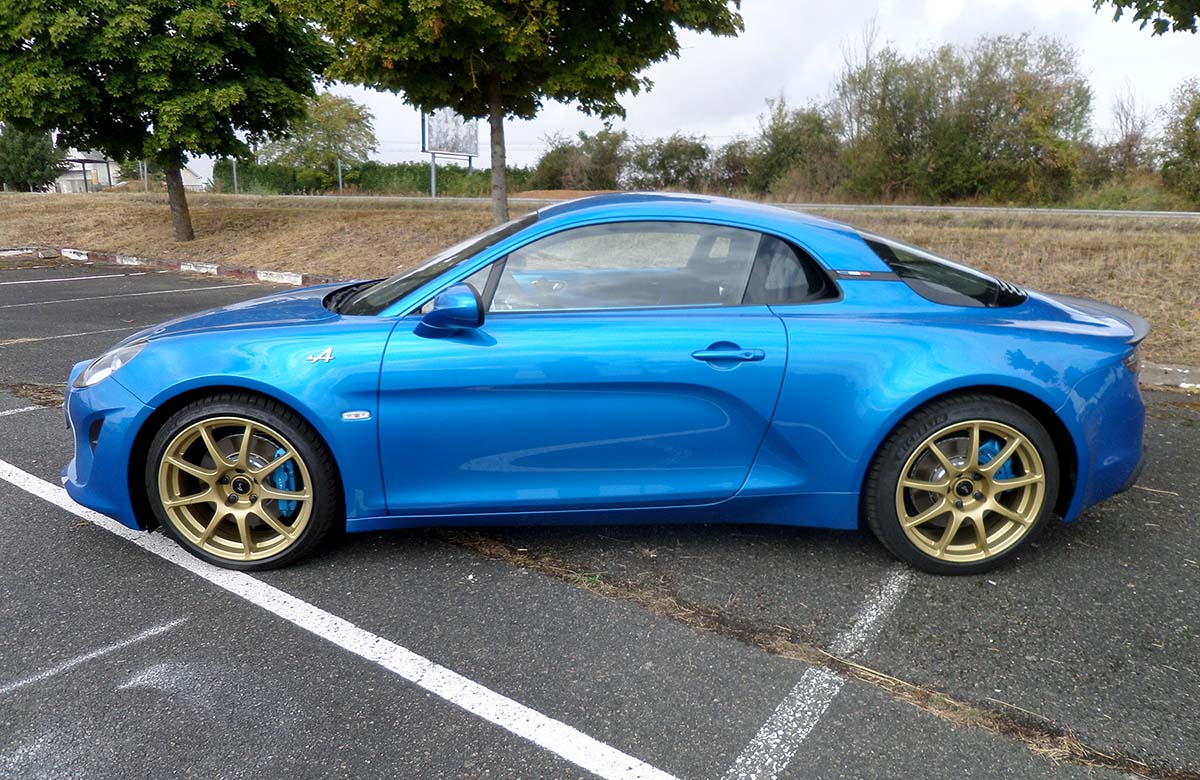 300PSチューンでA110S超え！ 新車 左ハンドル アルピーヌブルー アルピーヌA110ピュア 諸費用オールイン860万円::クルマを諦め ...